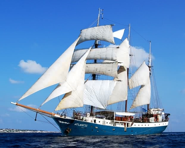 Islandhopping Ships | An overview of our fleet - Islandhopping ...